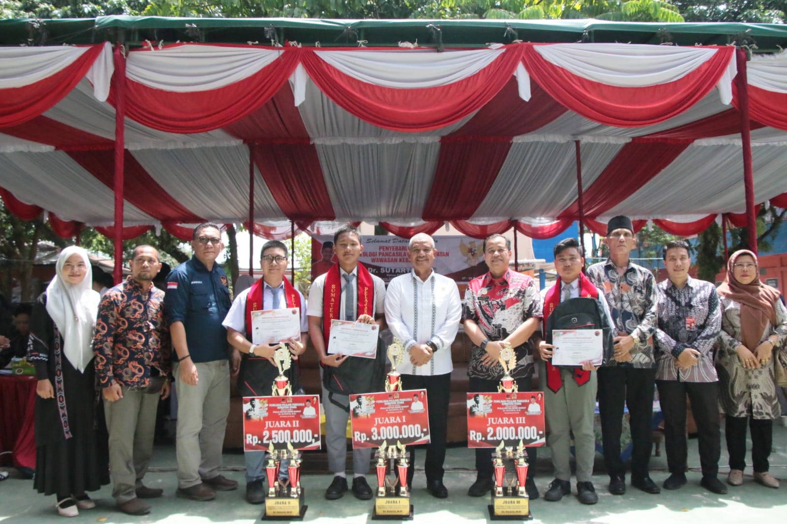 Perwakilan SMAN 1 Matauli Pandan Tapteng Juara I Pemilihan Pelajar ...