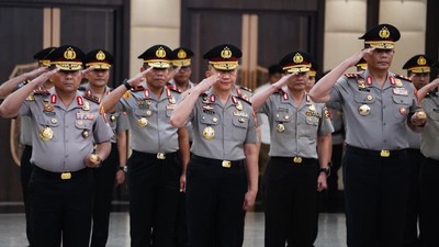 27 Perwira Tinggi Polri Resmi Naik Pangkat, Dua Jadi Komjen - BonariNews