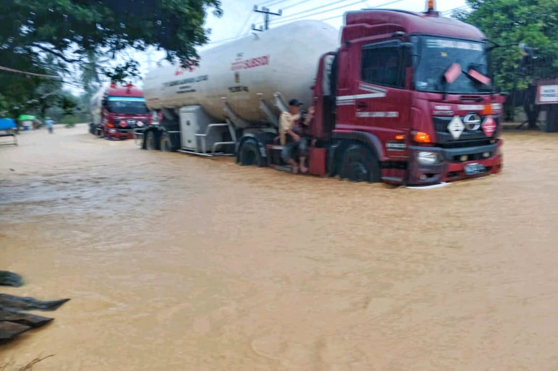 Banjir Rendam Ribuan Rumah di Pangkalan Brandan, Hujan Tanpa Henti Picu ...