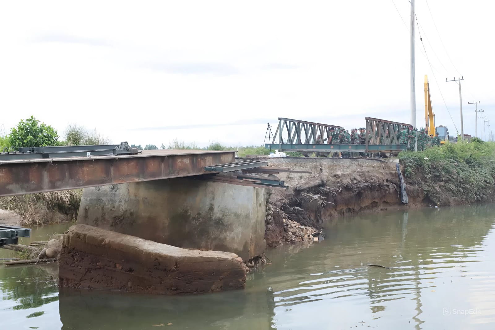 Pemasangan Jembatan Bailey Dimulai di Pasaman Barat, Target Selesai 12 ...