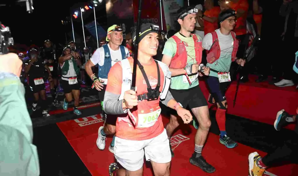 Danau Toba Jadi Panggung Dunia, Bobby Nasution Lepas 1.015 Pelari Trail ...